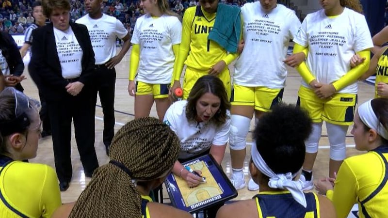 UNCW women’s basketball team adds two assistant coaches UNCW women’s basketball team adds two assistant coaches