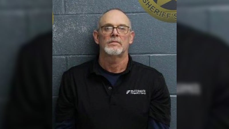 Leland man charged with sexually assaulting child Leland man charged with sexually assaulting child